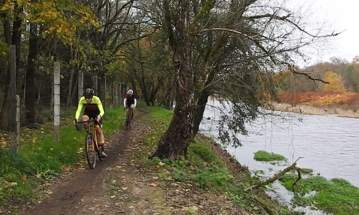 Cyclo-cross : Tom Ledocq n’a laissé que les miettes ! - Ville de Golbey